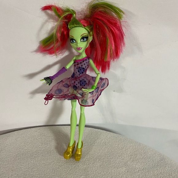 Venus Mcflytrap Ghouls Night Out